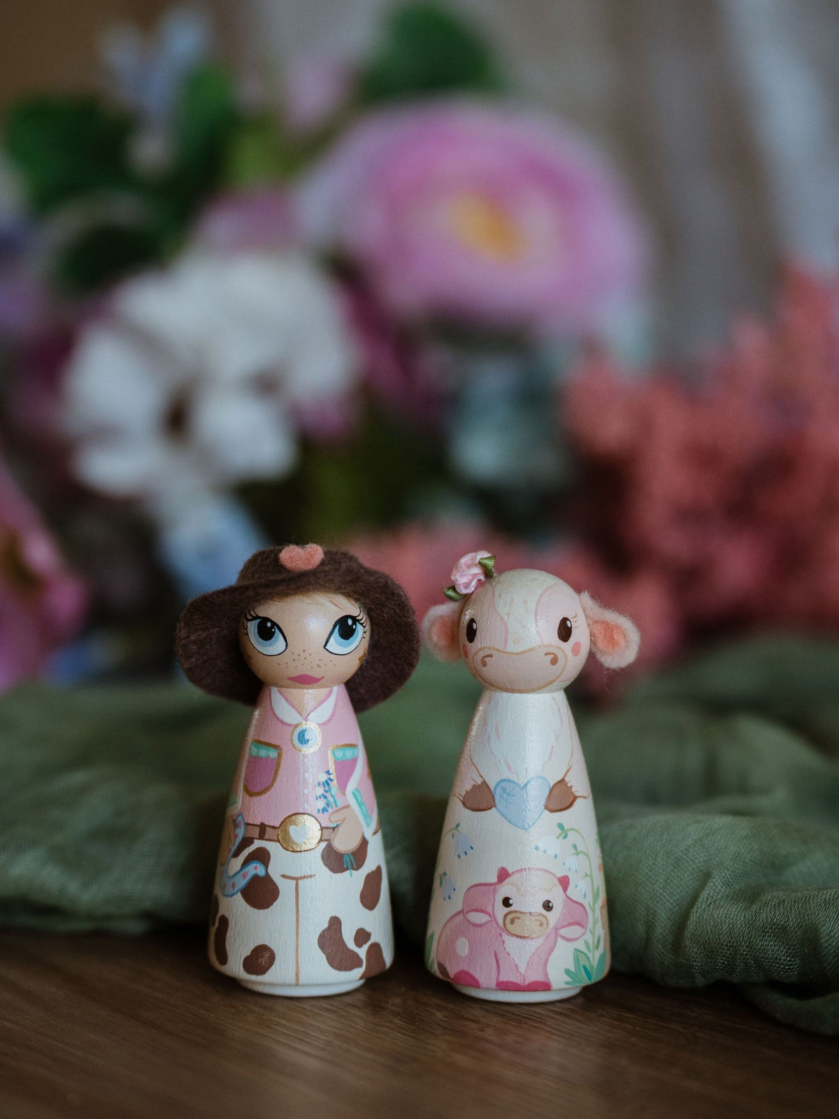 Cosmic Cowgirl | Sunlit Folk