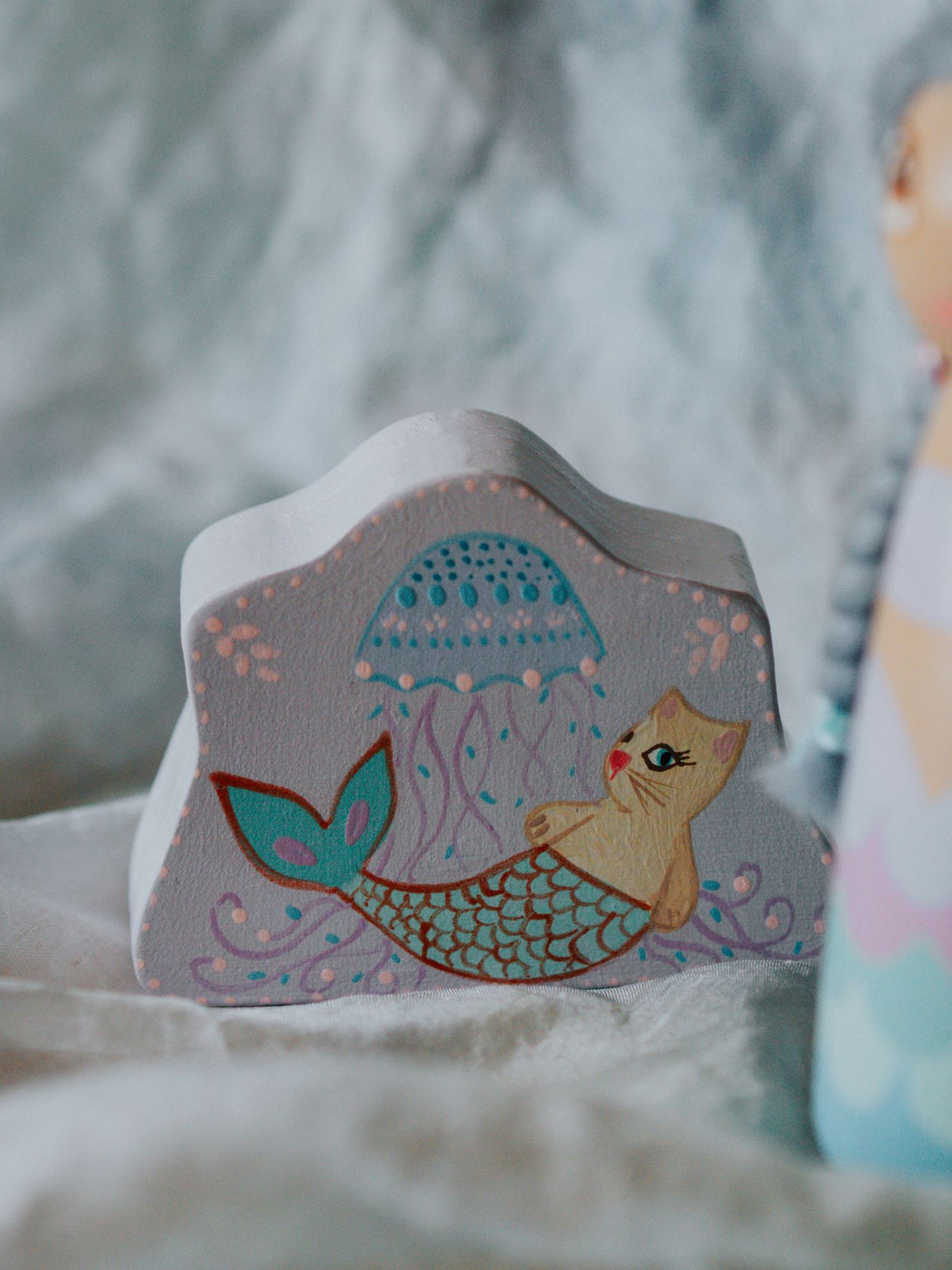 MerKitten | Sunlit Folk